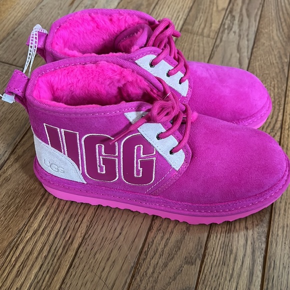 UGG | Shoes | Ugg Big Girl Neumel Graphic Outline Chukka Boot | Poshmark